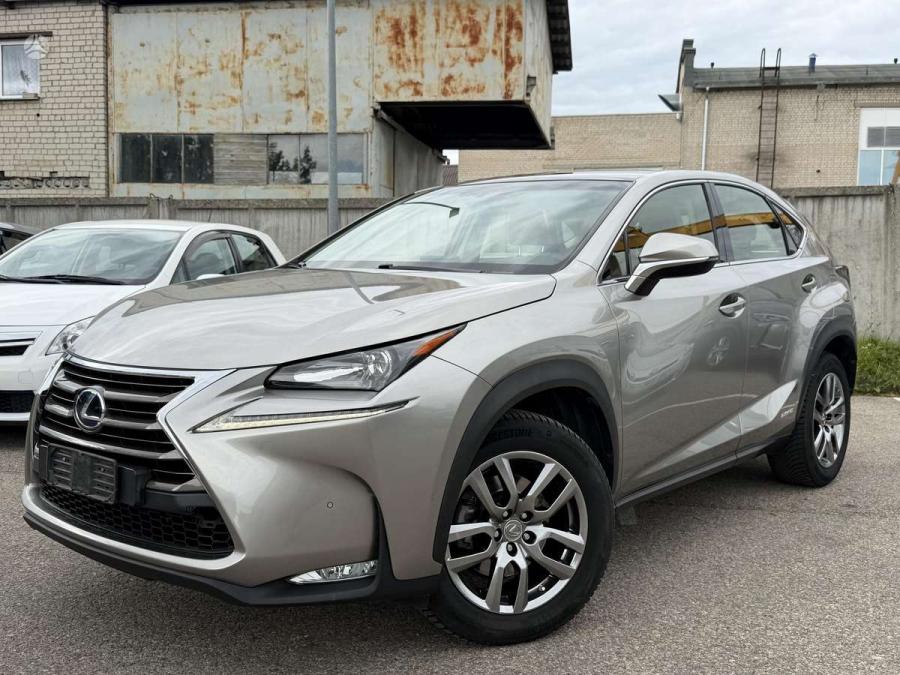 Grey Lexus NX 300h 2017 in Vilnius, with an engine capacity of 2.49 L and mileage of 214 thousand km for 18200 €, photo 3 on AUTOMOTO.COM.LV