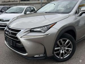 Grey Lexus NX 300h 2017 in Vilnius, with an engine capacity of 2.49 L and mileage of 214 thousand km for 18200 €, photo 4 on AUTOMOTO.COM.LV