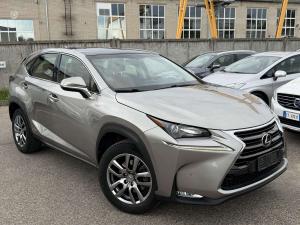 Grey Lexus NX 300h 2017 in Vilnius, with an engine capacity of 2.49 L and mileage of 214 thousand km for 18200 €, photo 7 on AUTOMOTO.COM.LV