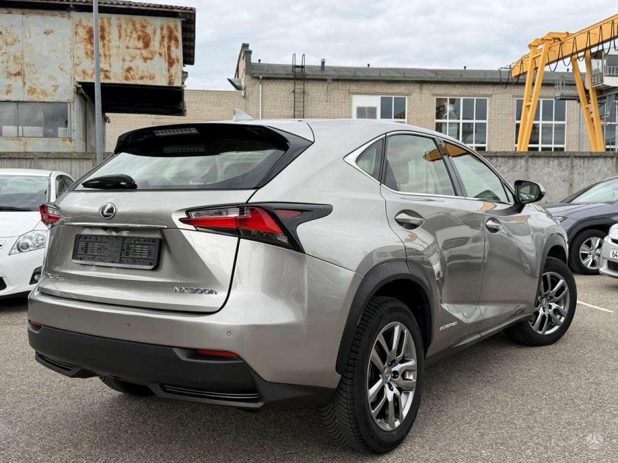 Grey Lexus NX 300h 2017 in Vilnius, with an engine capacity of 2.49 L and mileage of 214 thousand km for 18200 €, photo 9 on AUTOMOTO.COM.LV