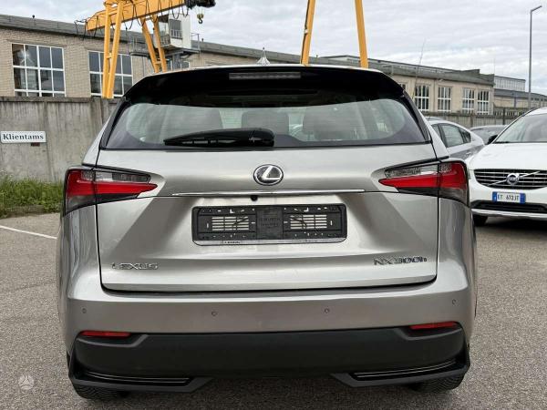 Pelēks Lexus NX 300h 2017 Viļņa, ar dzinēja tilpumu 2.49 L un nobraukumu 214 tūkst. km par 18200 €, foto 10 vietnē AUTOMOTO.COM.LV