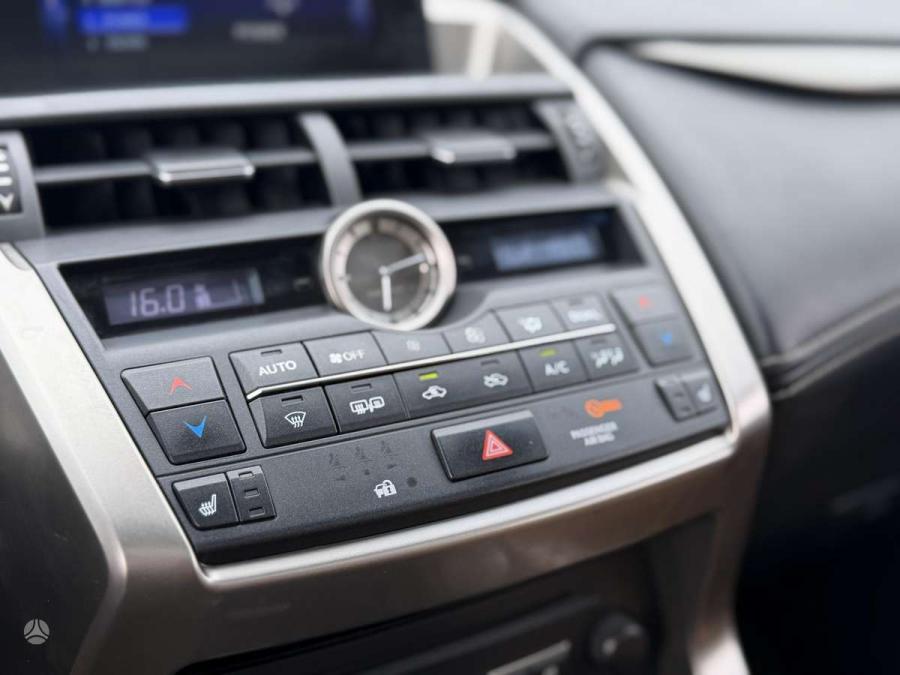 Grey Lexus NX 300h 2017 in Vilnius, with an engine capacity of 2.49 L and mileage of 214 thousand km for 18200 €, photo 22 on AUTOMOTO.COM.LV
