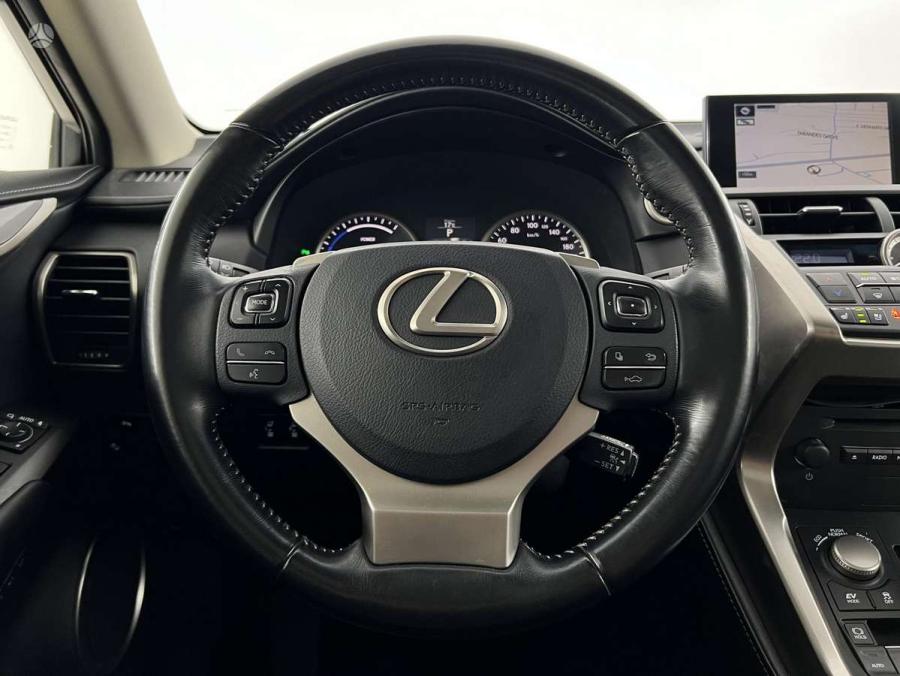 Pelēks Lexus NX 300h 2017 Viļņa, ar dzinēja tilpumu 2.48 L un nobraukumu 169 tūkst. km par 25900 €, foto 13 vietnē AUTOMOTO.COM.LV