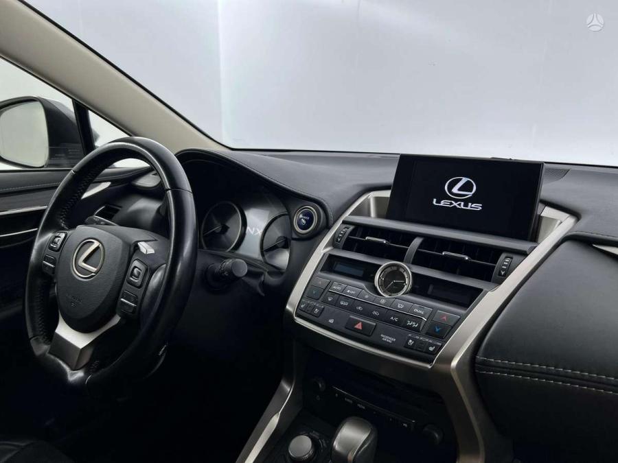 Pelēks Lexus NX 300h 2017 Viļņa, ar dzinēja tilpumu 2.48 L un nobraukumu 169 tūkst. km par 25900 €, foto 15 vietnē AUTOMOTO.COM.LV