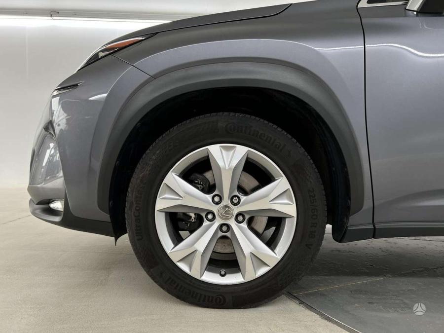 Pelēks Lexus NX 300h 2017 Viļņa, ar dzinēja tilpumu 2.48 L un nobraukumu 169 tūkst. km par 25900 €, foto 16 vietnē AUTOMOTO.COM.LV