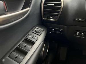 Pelēks Lexus NX 300h 2017 Viļņa, ar dzinēja tilpumu 2.48 L un nobraukumu 169 tūkst. km par 25900 €, foto 26 vietnē AUTOMOTO.COM.LV