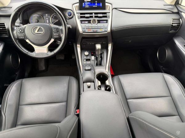 Lexus NX 300h 2017 in Raseiniai on AUTOMOTO.COM.LV Grey Lexus NX 300h 2017 in Raseiniai, with an engine capacity of 2.49 L and mileage of 233 thousand km for 16900 €, photo 11 on AUTOMOTO.COM.LV