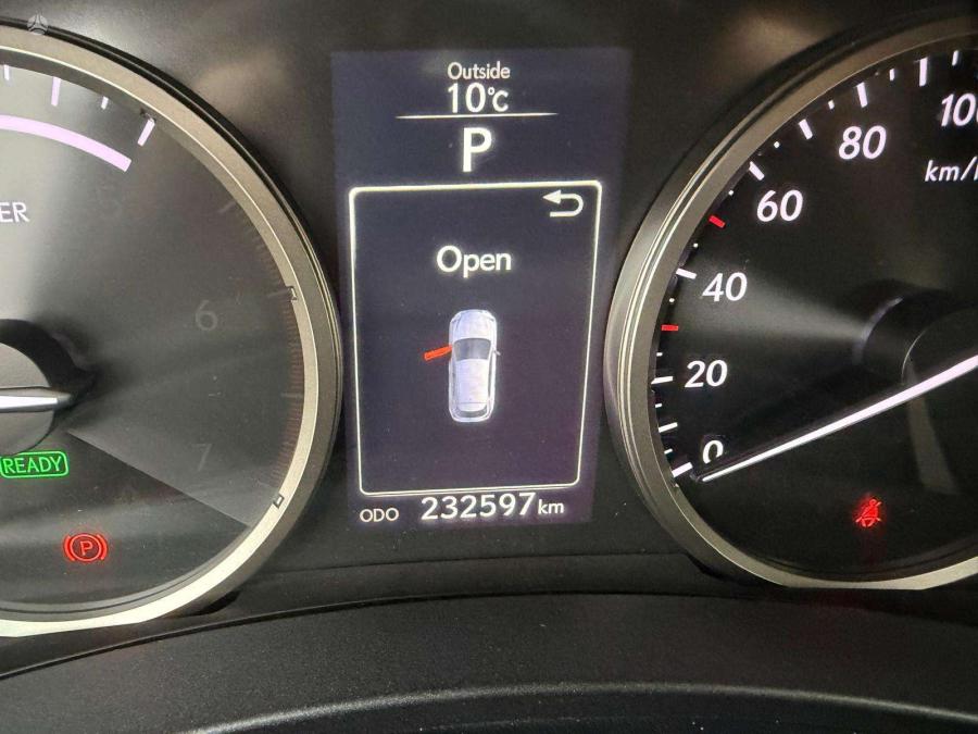 Grey Lexus NX 300h 2017 in Raseiniai, with an engine capacity of 2.49 L and mileage of 233 thousand km for 16900 €, photo 13 on AUTOMOTO.COM.LV