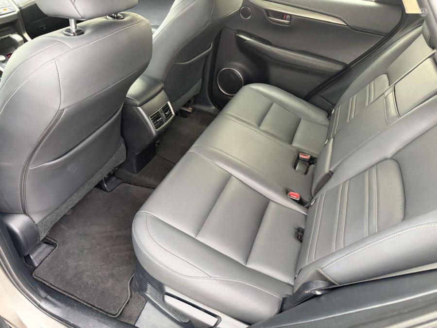 Grey Lexus NX 300h 2017 in Raseiniai, with an engine capacity of 2.49 L and mileage of 233 thousand km for 16900 €, photo 14 on AUTOMOTO.COM.LV