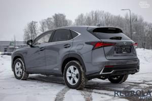 Grey Lexus NX 300h 2018 in Kaunas, with an engine capacity of 2.50 L and mileage of 181 thousand km for 22500 €, photo 6 on AUTOMOTO.COM.LV