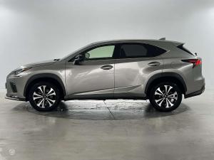 Grey Lexus NX 300h 2018 in Vilnius, with an engine capacity of 2.49 L and mileage of 68 thousand km for 29900 €, photo 3 on AUTOMOTO.COM.LV