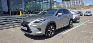Серый Лексус NX 300h 2018 в Вильнюс, объемом двигателя 2.49 л и пробегом 76 тыс. км за 29980 €, фото 3 на AUTOMOTO.COM.LV