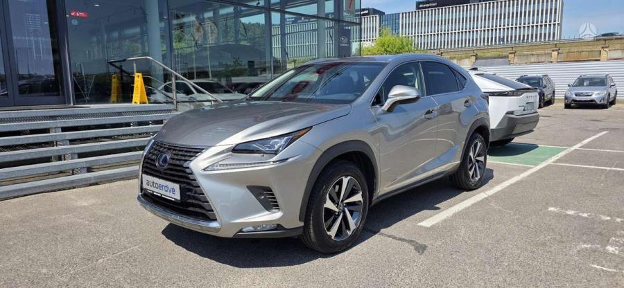 Серый Лексус NX 300h 2018 в Вильнюс, объемом двигателя 2.49 л и пробегом 76 тыс. км за 29980 €, фото 3 на AUTOMOTO.COM.LV