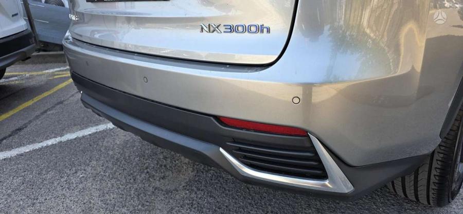 Серый Лексус NX 300h 2018 в Вильнюс, объемом двигателя 2.49 л и пробегом 76 тыс. км за 29980 €, фото 33 на AUTOMOTO.COM.LV