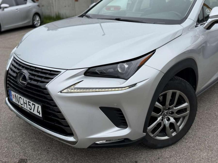 Серый Лексус NX 300h 2018 в Вильнюс, объемом двигателя 2.49 л и пробегом 168 тыс. км за 20500 €, фото 3 на AUTOMOTO.COM.LV