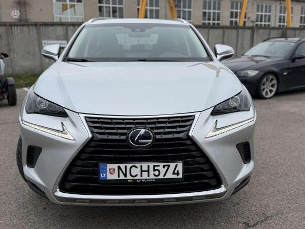 Grey Lexus NX 300h 2018 in Vilnius, with an engine capacity of 2.49 L and mileage of 168 thousand km for 20500 €, photo 3 on AUTOMOTO.COM.LV