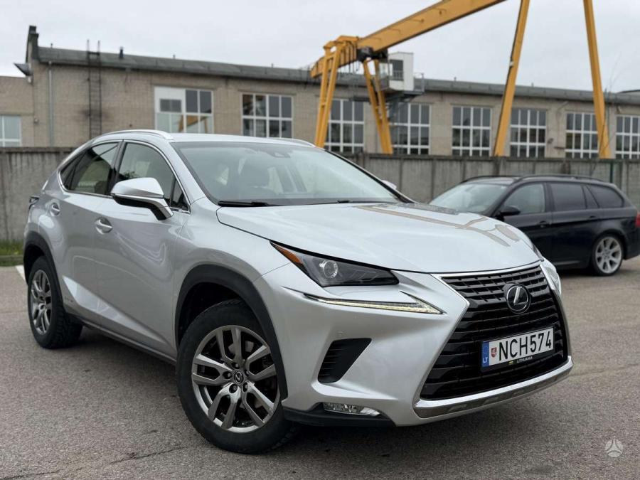 Серый Лексус NX 300h 2018 в Вильнюс, объемом двигателя 2.49 л и пробегом 168 тыс. км за 20500 €, фото 5 на AUTOMOTO.COM.LV