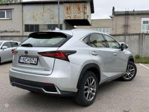 Серый Лексус NX 300h 2018 в Вильнюс, объемом двигателя 2.49 л и пробегом 168 тыс. км за 20500 €, фото 7 на AUTOMOTO.COM.LV