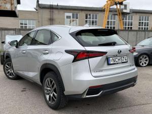 Серый Лексус NX 300h 2018 в Вильнюс, объемом двигателя 2.49 л и пробегом 168 тыс. км за 20500 €, фото 10 на AUTOMOTO.COM.LV