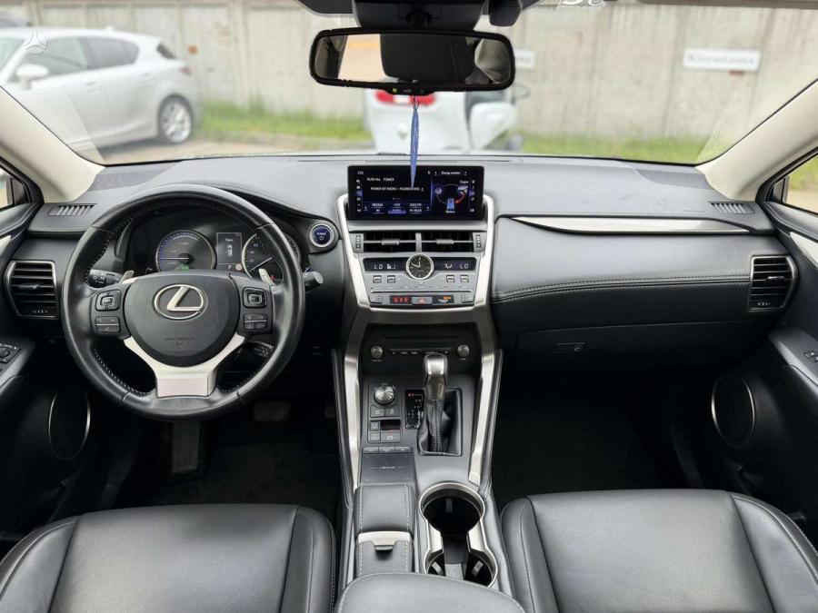 Серый Лексус NX 300h 2018 в Вильнюс, объемом двигателя 2.49 л и пробегом 168 тыс. км за 20500 €, фото 14 на AUTOMOTO.COM.LV