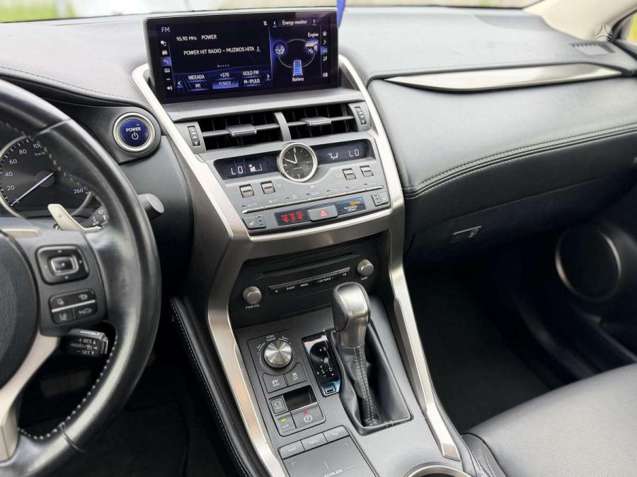 Серый Лексус NX 300h 2018 в Вильнюс, объемом двигателя 2.49 л и пробегом 168 тыс. км за 20500 €, фото 16 на AUTOMOTO.COM.LV