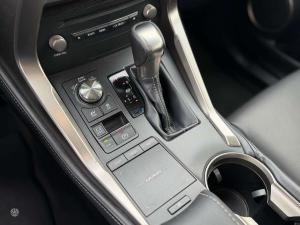 Серый Лексус NX 300h 2018 в Вильнюс, объемом двигателя 2.49 л и пробегом 168 тыс. км за 20500 €, фото 22 на AUTOMOTO.COM.LV