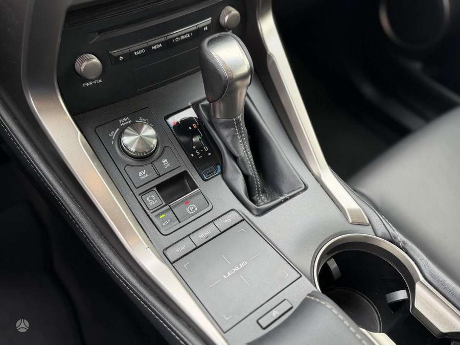 Серый Лексус NX 300h 2018 в Вильнюс, объемом двигателя 2.49 л и пробегом 168 тыс. км за 20500 €, фото 22 на AUTOMOTO.COM.LV