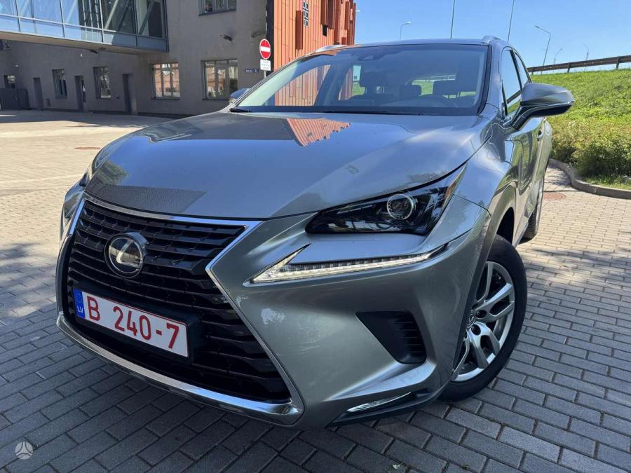 Серый Лексус NX 300h 2018 в Даугавпилс, объемом двигателя 2.49 л и пробегом 158 тыс. км за 21200 €, фото 1 на AUTOMOTO.COM.LV