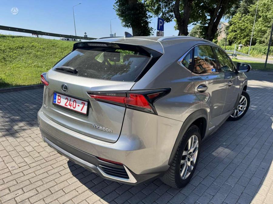 Серый Лексус NX 300h 2018 в Даугавпилс, объемом двигателя 2.49 л и пробегом 158 тыс. км за 21200 €, фото 5 на AUTOMOTO.COM.LV
