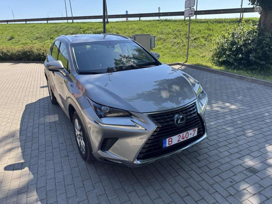 Серый Лексус NX 300h 2018 в Даугавпилс, объемом двигателя 2.49 л и пробегом 158 тыс. км за 21200 €, фото 15 на AUTOMOTO.COM.LV