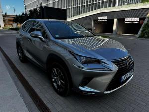 Pelēks Lexus NX 300h 2018 Viļņa, ar dzinēja tilpumu 2.49 L un nobraukumu 184 tūkst. km par 25200 €, foto  vietnē AUTOMOTO.COM.LV