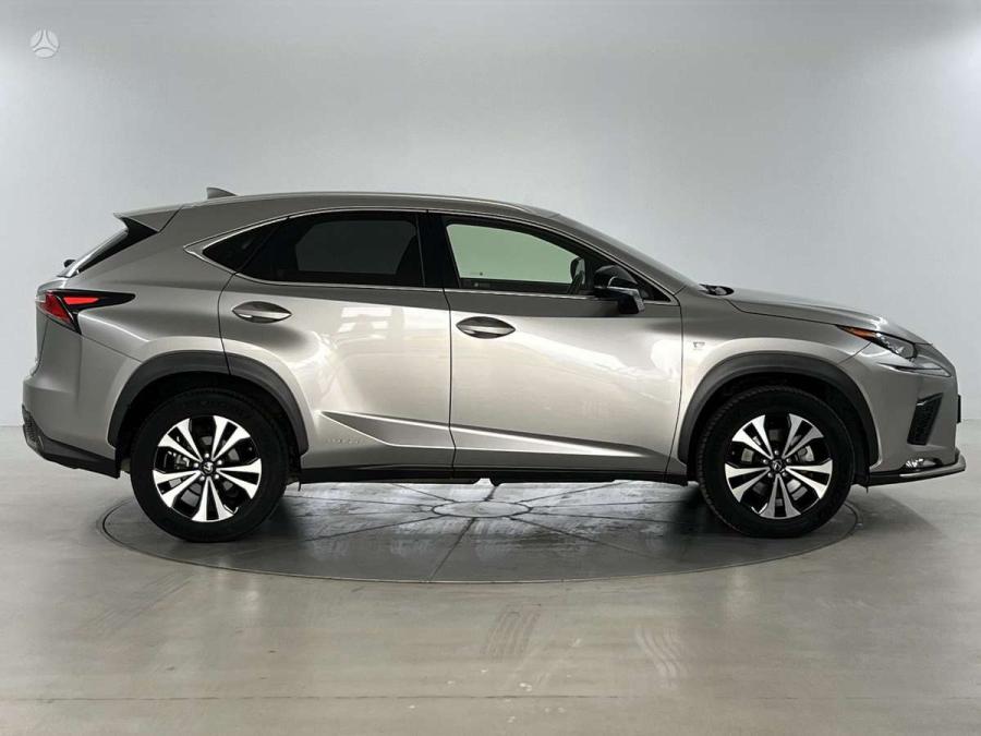 Grey Lexus NX 300h 2018 in Vilnius, with an engine capacity of 2.49 L and mileage of 99 thousand km for 29900 €, photo 17 on AUTOMOTO.COM.LV