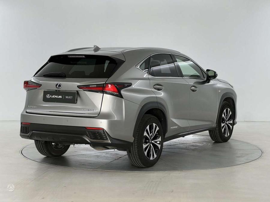 Grey Lexus NX 300h 2018 in Vilnius, with an engine capacity of 2.49 L and mileage of 99 thousand km for 29900 €, photo 21 on AUTOMOTO.COM.LV