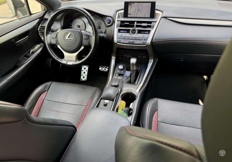 Серый Лексус NX 300h 2018 в Шяуляй, объемом двигателя 2.49 л и пробегом 109 тыс. км за 23200 €, фото 11 на AUTOMOTO.COM.LV