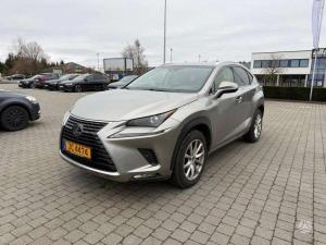 Серый Лексус NX 300h 2018 в Расейняй, объемом двигателя 2.49 л и пробегом 157 тыс. км за 18900 €, фото  на AUTOMOTO.COM.LV