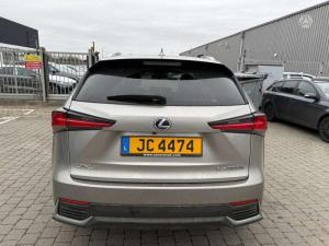Серый Лексус NX 300h 2018 в Расейняй, объемом двигателя 2.49 л и пробегом 157 тыс. км за 18900 €, фото 5 на AUTOMOTO.COM.LV