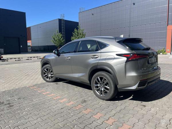 Grey Lexus NX 300h 2018 in Klaipeda, with an engine capacity of 2.49 L and mileage of 150 thousand km for 24150 €, photo 2 on AUTOMOTO.COM.LV