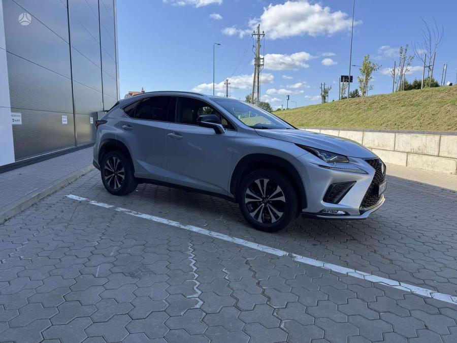 Серый Лексус NX 300h 2018 в Вильнюс, объемом двигателя 2.49 л и пробегом 214 тыс. км за 20700 €, фото 11 на AUTOMOTO.COM.LV