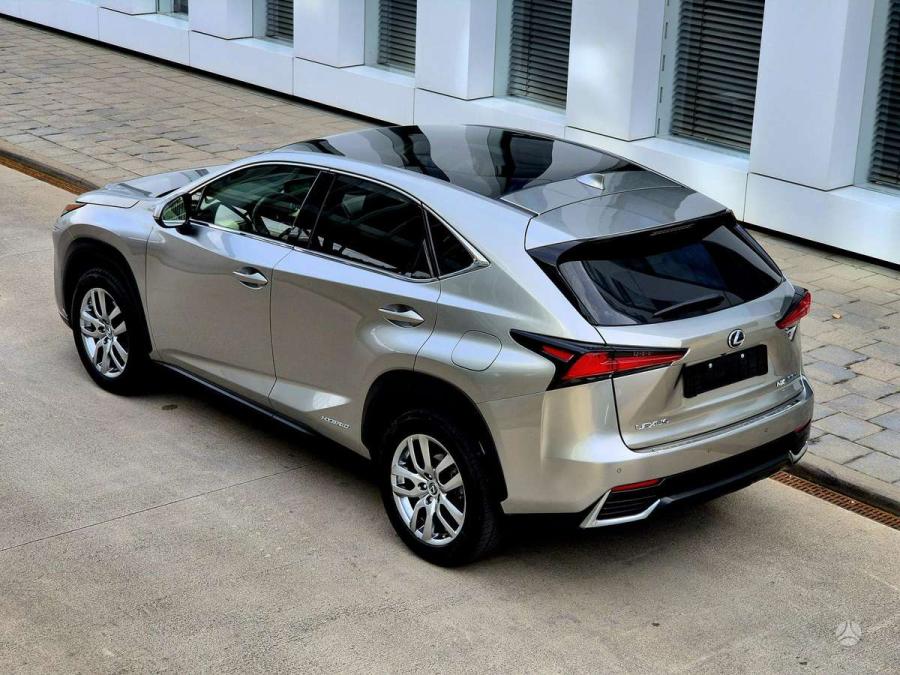 Grey Lexus NX 300h 2018 in Vilnius, with an engine capacity of 2.50 L and mileage of 260 thousand km for 22850 €, photo 12 on AUTOMOTO.COM.LV