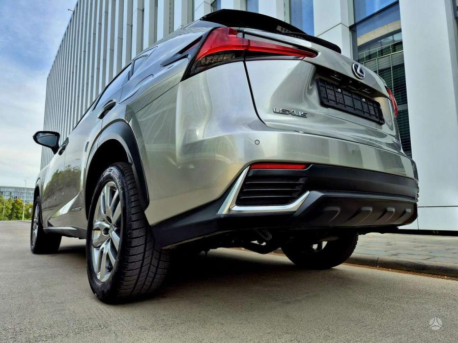 Grey Lexus NX 300h 2018 in Vilnius, with an engine capacity of 2.50 L and mileage of 260 thousand km for 22850 €, photo 13 on AUTOMOTO.COM.LV