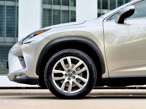 Grey Lexus NX 300h 2018 in Vilnius, with an engine capacity of 2.50 L and mileage of 260 thousand km for 22850 €, photo 18 on AUTOMOTO.COM.LV