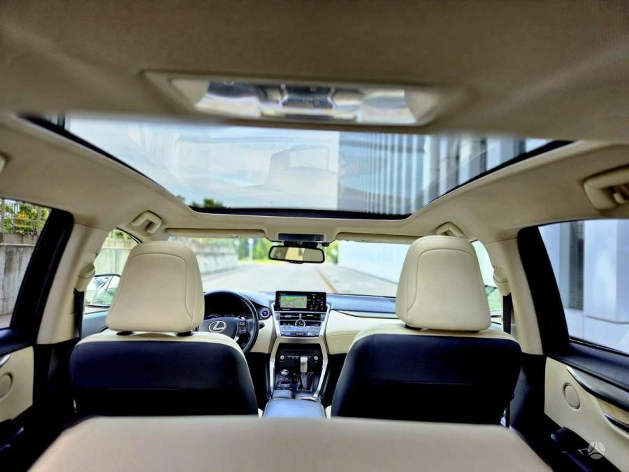 Grey Lexus NX 300h 2018 in Vilnius, with an engine capacity of 2.50 L and mileage of 260 thousand km for 22850 €, photo 33 on AUTOMOTO.COM.LV