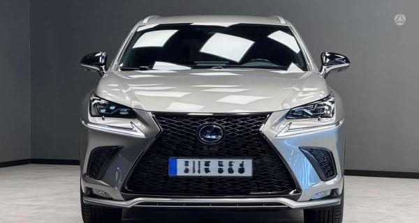 Серый Лексус NX 300h 2018 в Вильнюс, объемом двигателя 2.49 л и пробегом 103 тыс. км за 29900 €, фото 4 на AUTOMOTO.COM.LV
