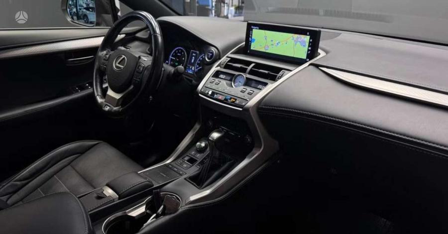 Серый Лексус NX 300h 2018 в Вильнюс, объемом двигателя 2.49 л и пробегом 103 тыс. км за 29900 €, фото 11 на AUTOMOTO.COM.LV