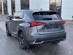 Pelēks Lexus NX 300h 2019 Kauņa, ar dzinēja tilpumu 2.49 L un nobraukumu 84 tūkst. km par 26950 €, foto 7 vietnē AUTOMOTO.COM.LV
