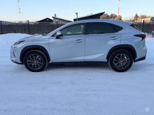 Grey Lexus NX 300h 2019 in Vilnius, with an engine capacity of 2.49 L and mileage of 105 thousand km for 26950 €, photo 9 on AUTOMOTO.COM.LV