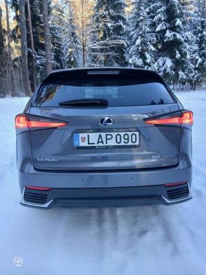 Grey Lexus NX 300h 2019 in Kaunas, with an engine capacity of 2.49 L and mileage of 129 thousand km for 22500 €, photo 4 on AUTOMOTO.COM.LV