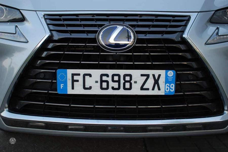 Серый Лексус NX 300h 2019 в Вильнюс, объемом двигателя 2.50 л и пробегом 152 тыс. км за 21950 €, фото 9 на AUTOMOTO.COM.LV
