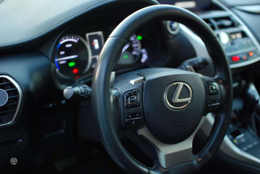 Серый Лексус NX 300h 2019 в Вильнюс, объемом двигателя 2.50 л и пробегом 152 тыс. км за 21950 €, фото 19 на AUTOMOTO.COM.LV