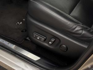 Grey Lexus NX 300h 2019 in Vilnius, with an engine capacity of 2.49 L and mileage of 104 thousand km for 28850 €, photo 15 on AUTOMOTO.COM.LV